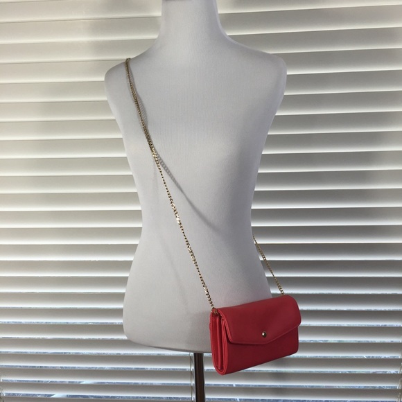 jcpenney | Bags | Coral Cross Body Small Purse With Gold Chain Strap ...